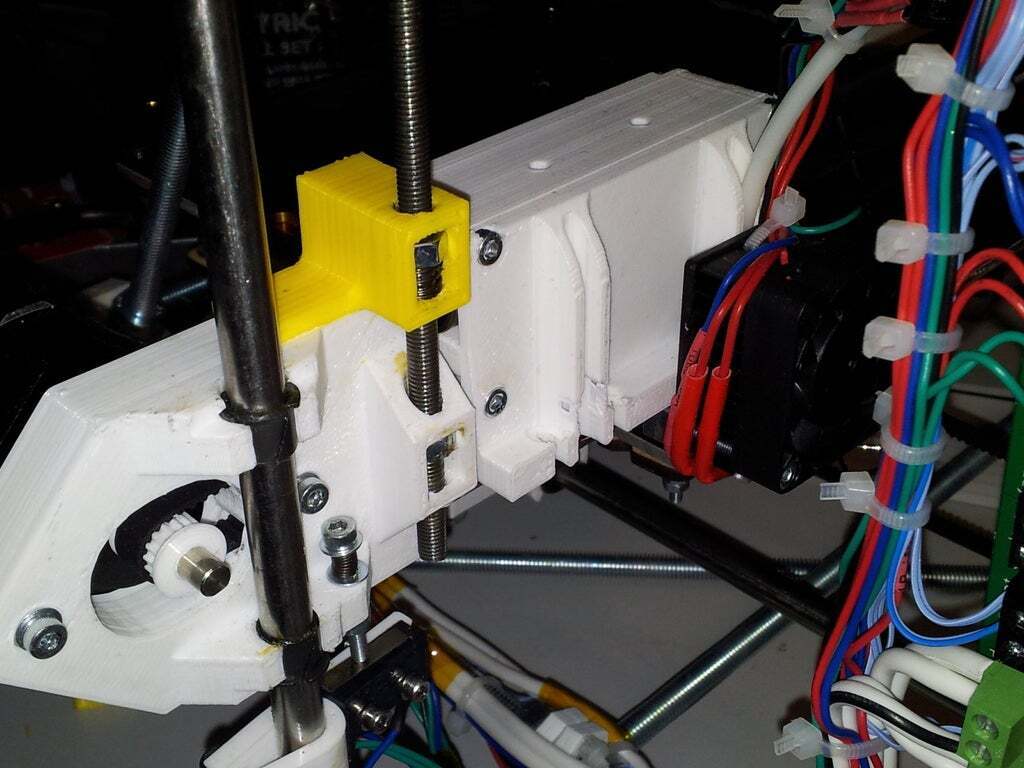 Free STL file Z axis mod for Reprappro mendel mono or tricolour 🔧 ...